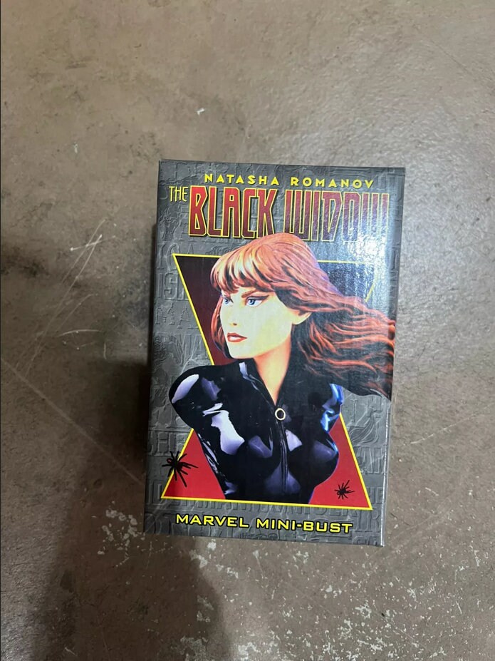 Bowen Black Widow Bust - Etsy