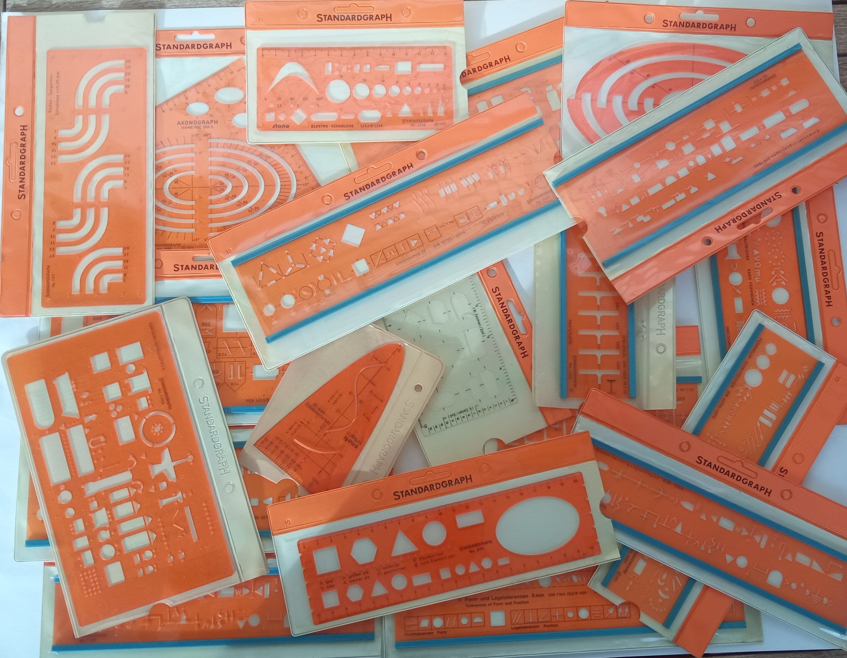 Drawing Stencils -standardgraph for Domestic Installation, Architecture ...