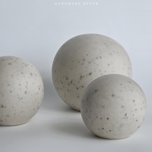 KOULE Jesmonite Decorative Ball Set: Handmade Geometric Ornaments - Etsy