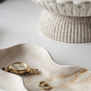 Wavy Jesmonite Trinket Tray: Marble Shelf Decoration, Handmade Key Dish ...