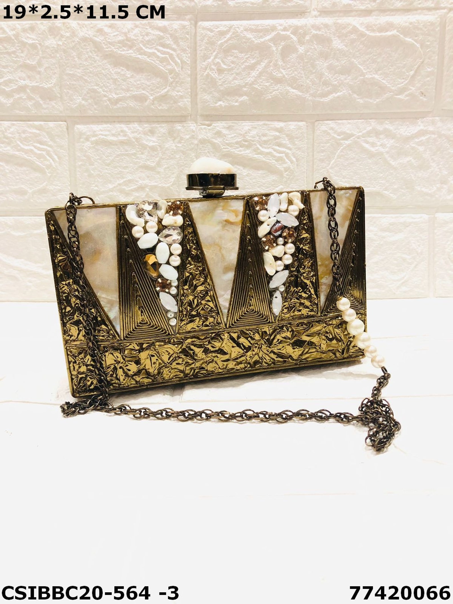 Indian Natural Handcrafted Sea Shell Clutch Bag, Clam Shell, Original ...