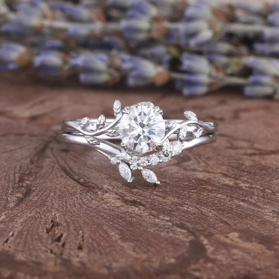 1.0 Ct Vintage Round Cut Moissanite Engagement Ring Set, Nature ...