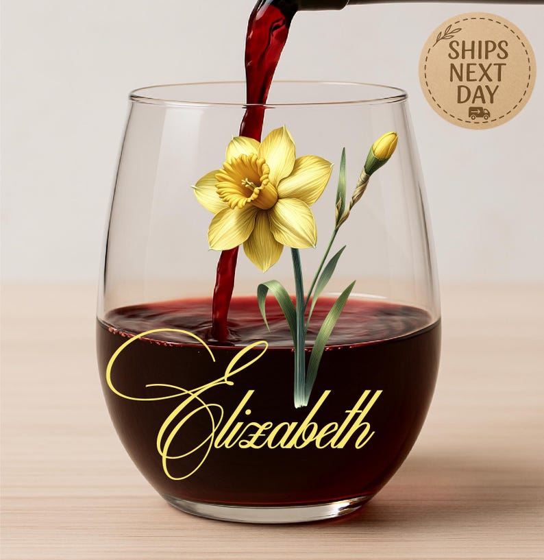 Personalized Birth Flower Wine Glass | Custom Name Birth Month Flower ...