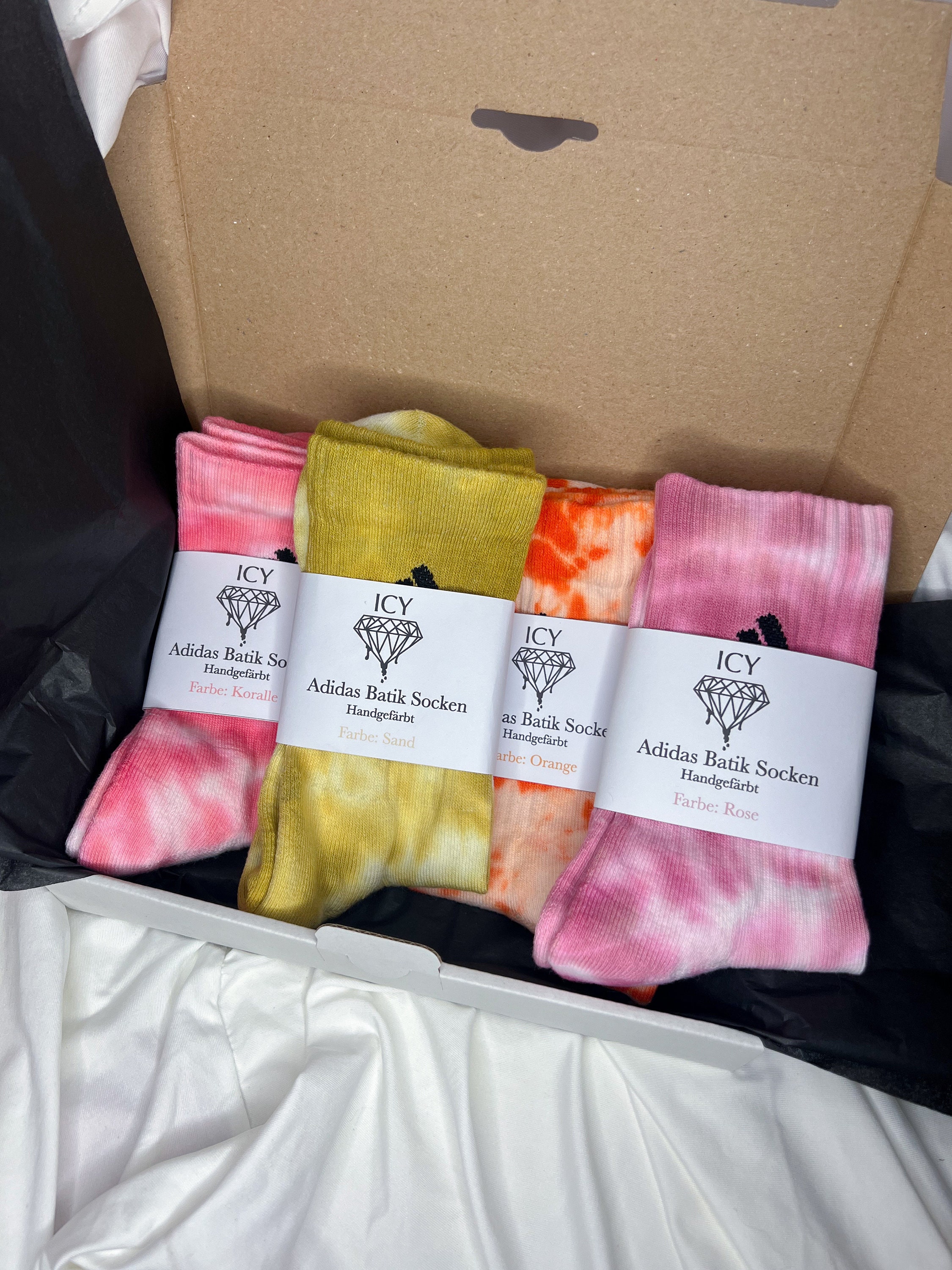 Personalisierte Adidas Socken in Batik Batik Socken handgefärbt ...