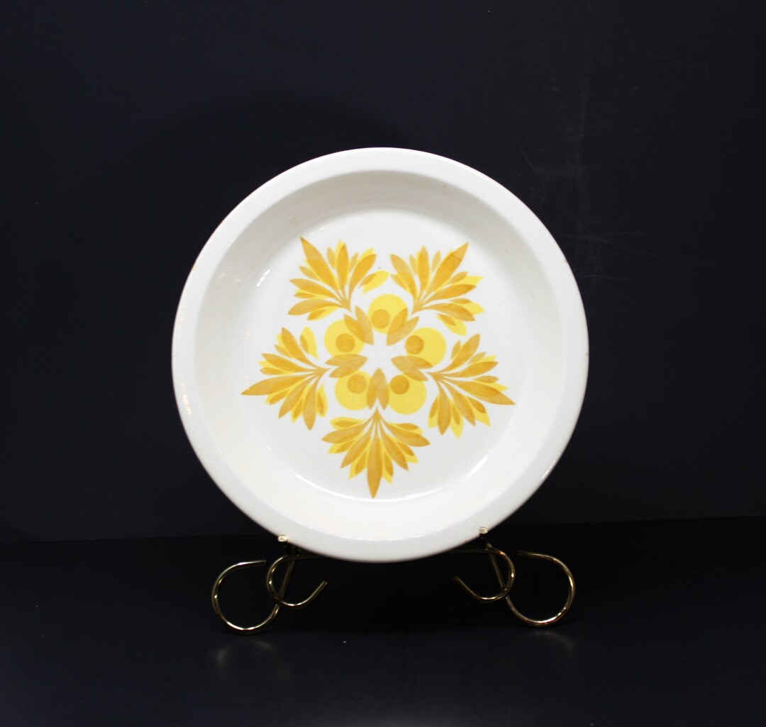 Vintage USA Pottery 10" Ceramic Pie Plate Dish With Yellow, Gold Floral ...