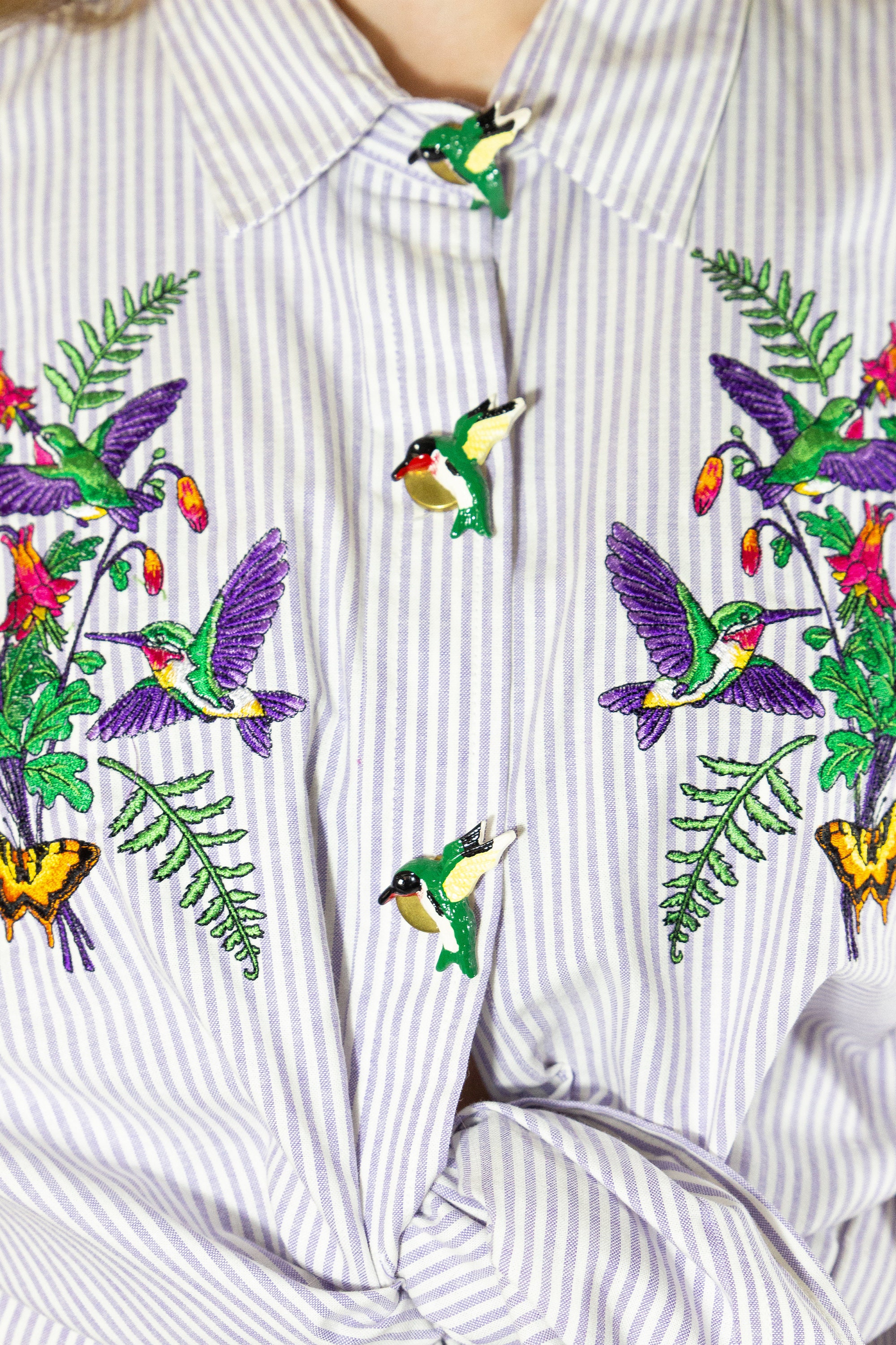 Vintage Flora and Fauna Embroidered Long Sleeve Button up Blouse. - Etsy