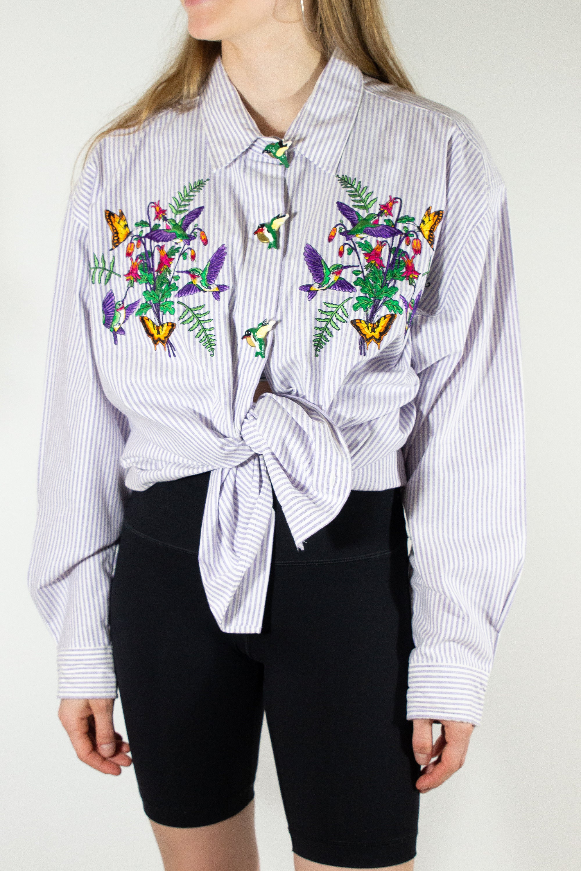 Vintage Flora and Fauna Embroidered Long Sleeve Button up Blouse. - Etsy