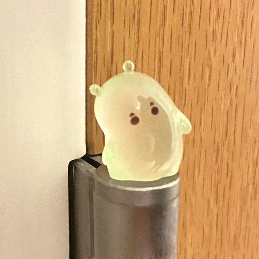 Cute Ghost Hinge Topper, Decorative Hinge Heads, Miniature Magnetic ...