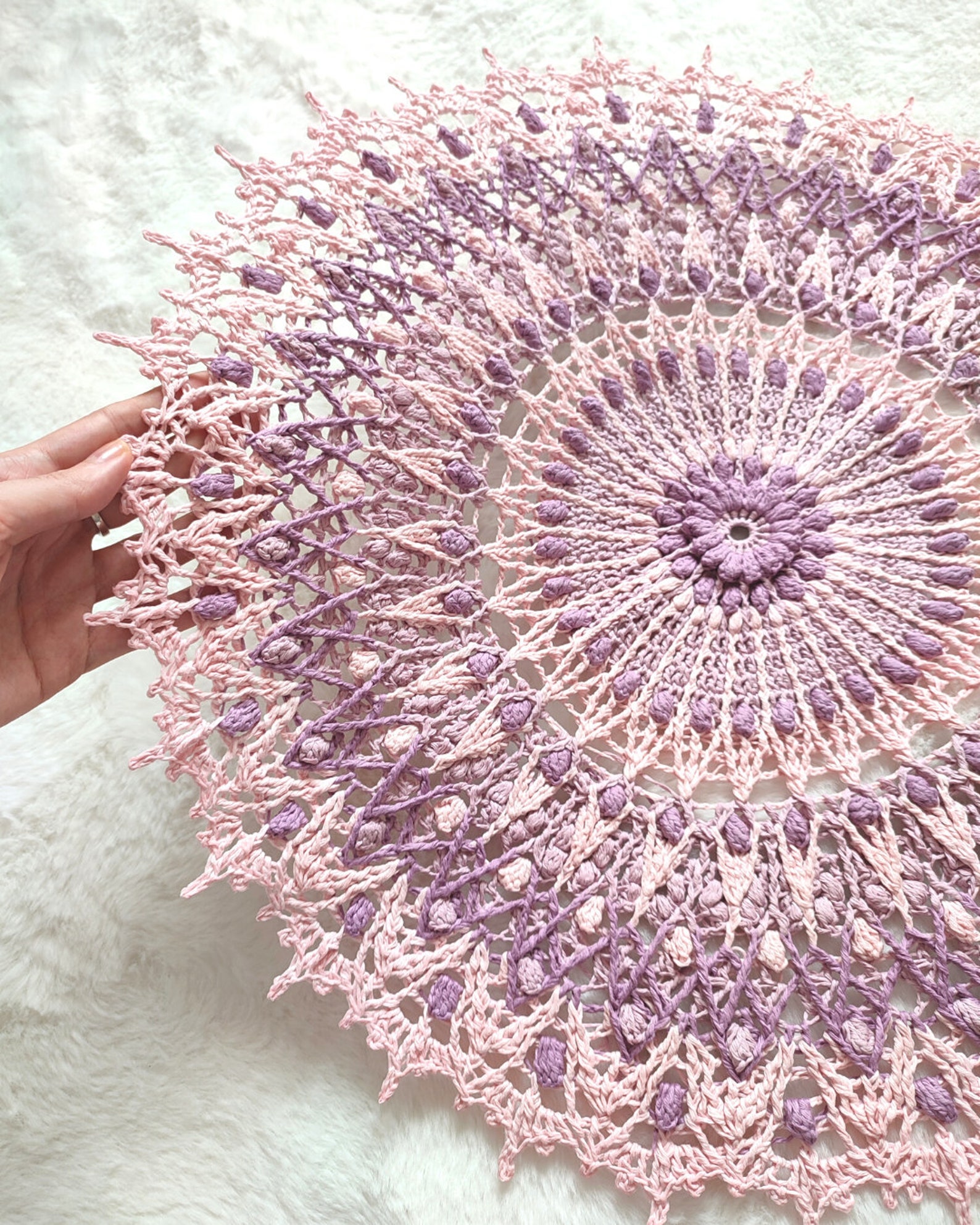 Modèle de napperon au crochet texturé, tutoriel de crochet mandala 3D ...