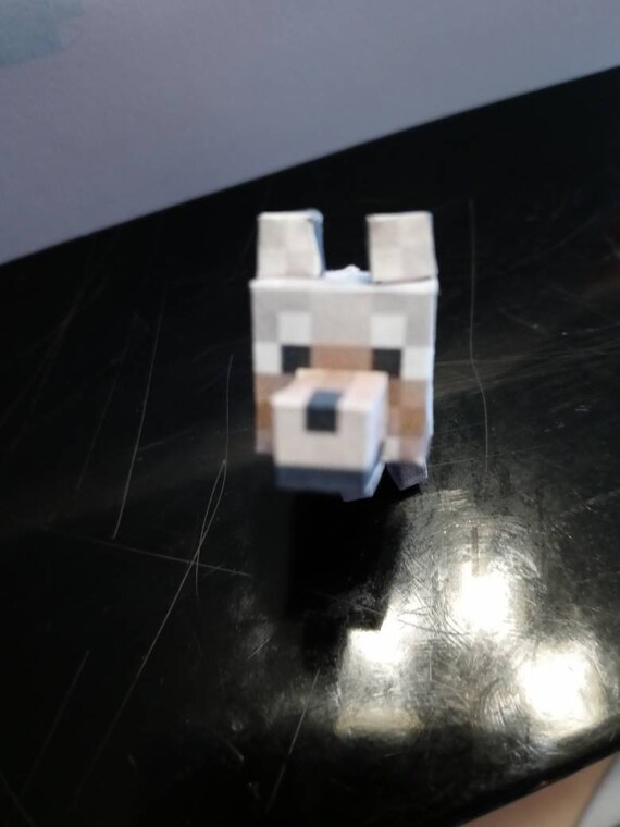 Tamed Wolf Minecraft Inspired Papercraft Figurine - Etsy