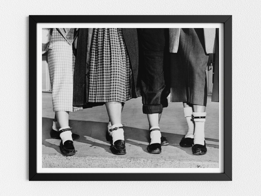Vintage Photo Printable Retro Fashion Wall Art Black and - Etsy