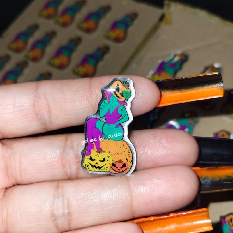 Pop Culture Pin - Etsy