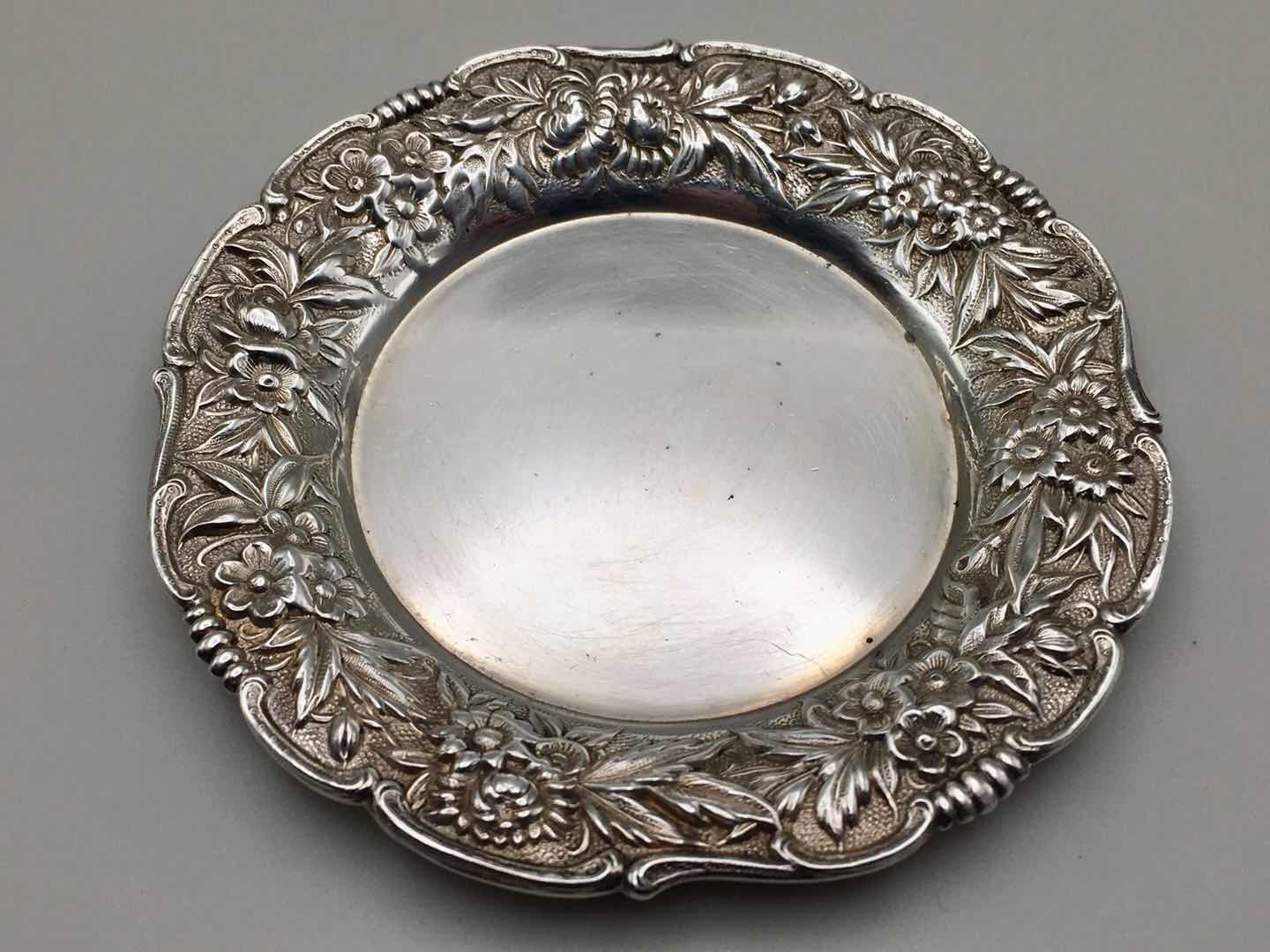 Vintage repousse by S.kirk & Son Sterling 17 Silver Small Butter Pat ...