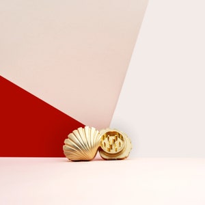 Seashell Weed Grinder Gift for Mom Travel Weed Grinder - Etsy