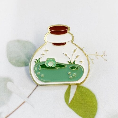 Frog Enamel Pin - Etsy