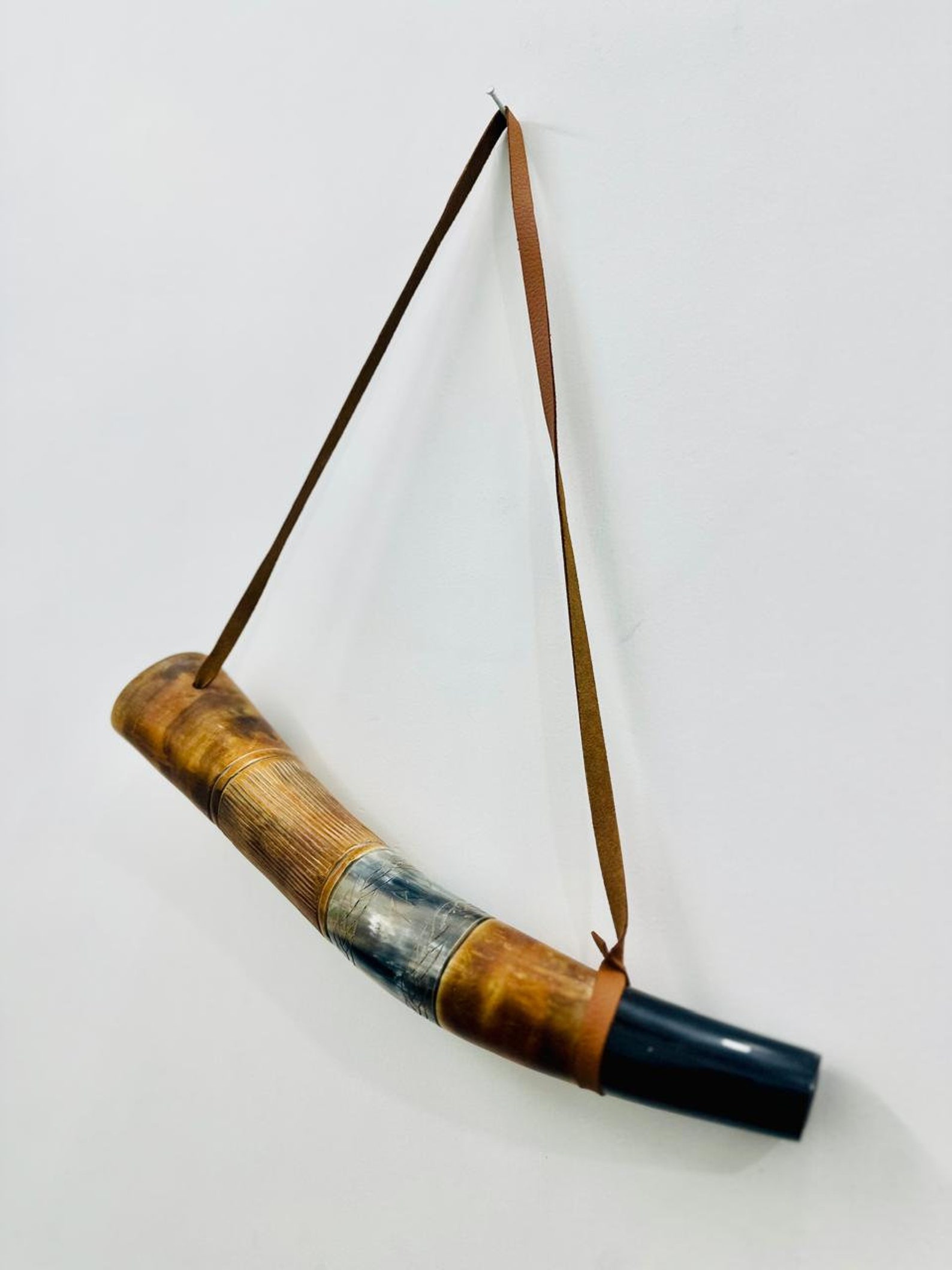 Viking Blowing Cow Horn Whistle Medieval Bull Sounding Horn Viking ...