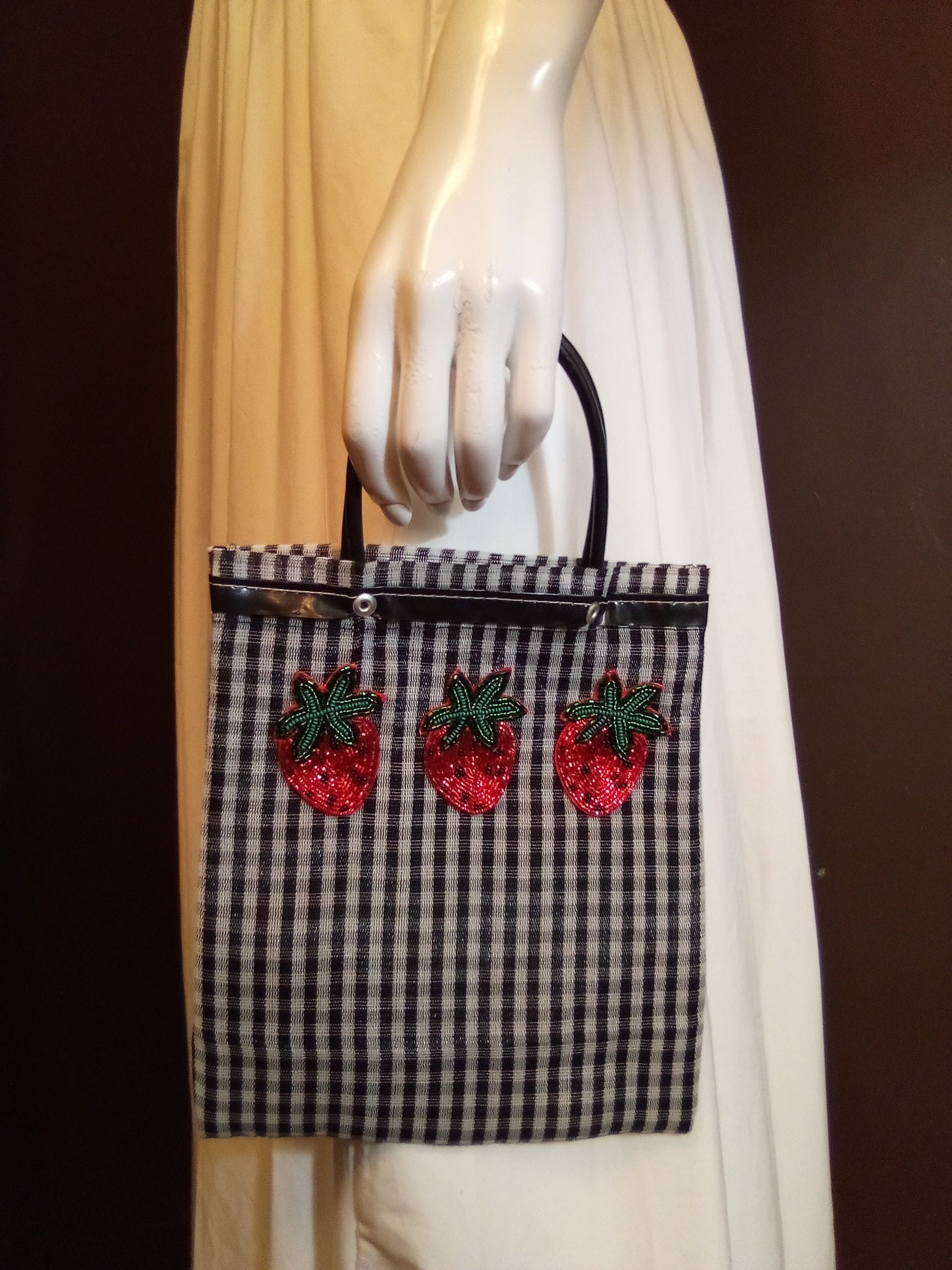 Lux Mexican Market Bag Flat Tote Bolsa De Malla Black W/ Strawberry ...