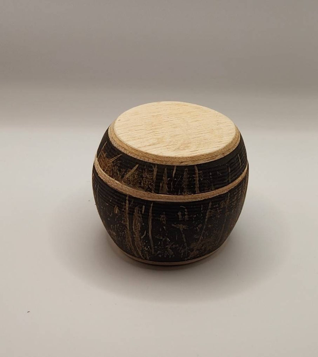 Handmade Coconut Shell Container With Flat Top Cover - Etsy