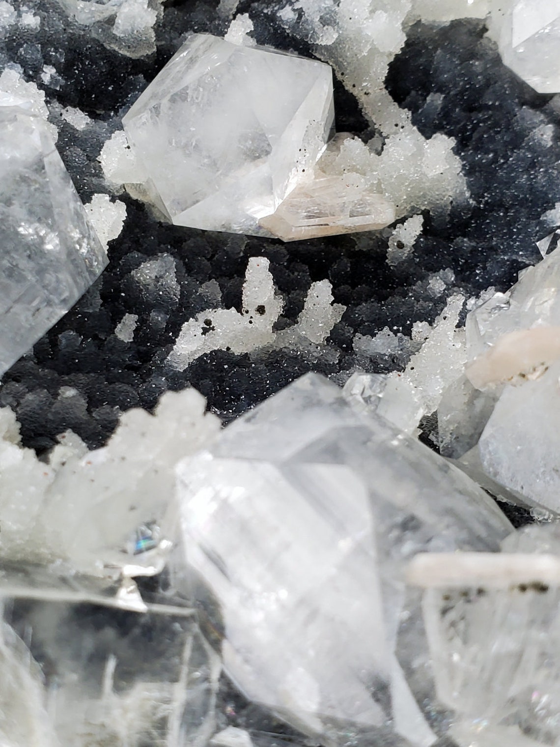 Extra Clear Apophyllite & Stilbite on Black Chalcedony 1.34LBS - Etsy