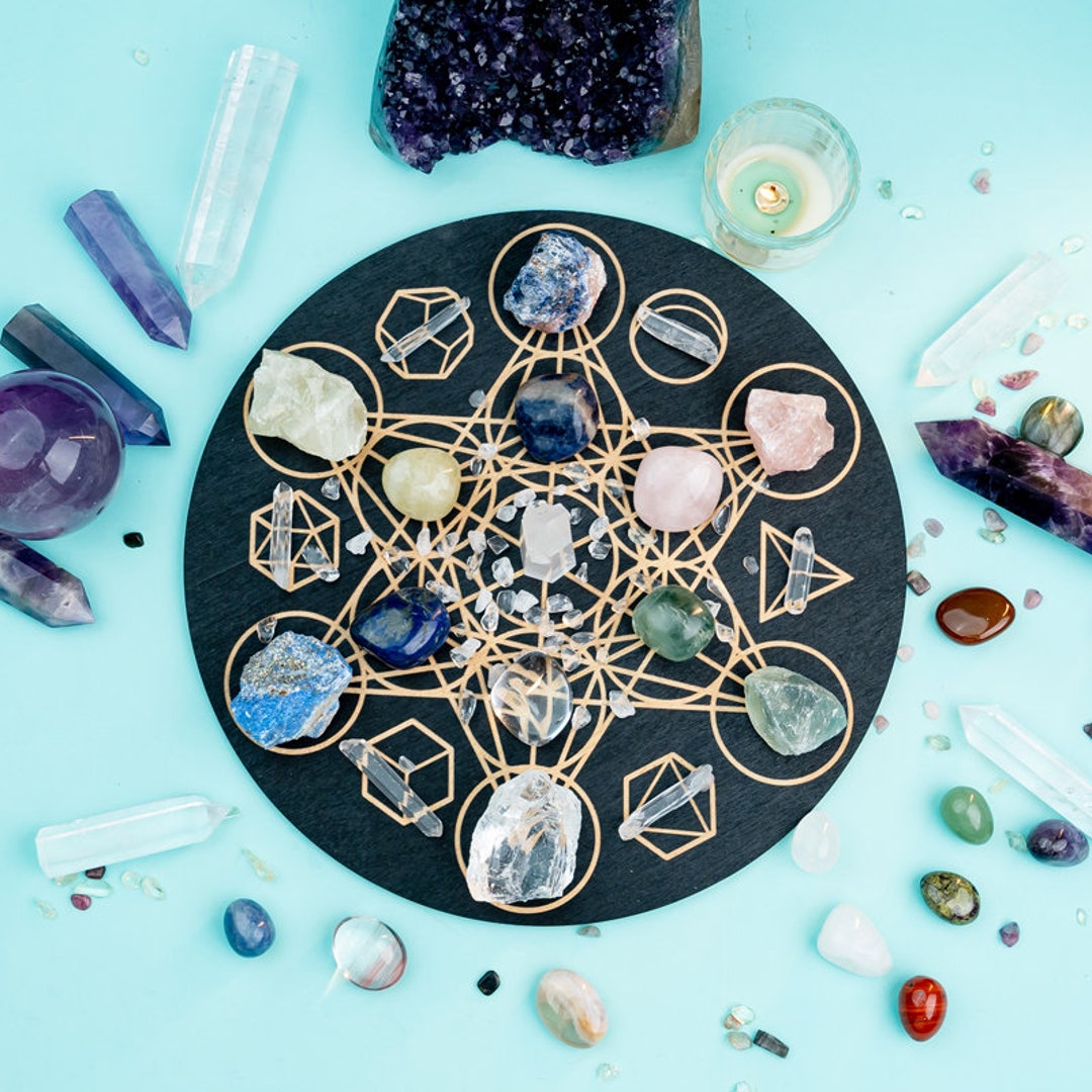 Astral Essence: Tailored Crystal Grids for the Twelve Zodiac Signs - Etsy