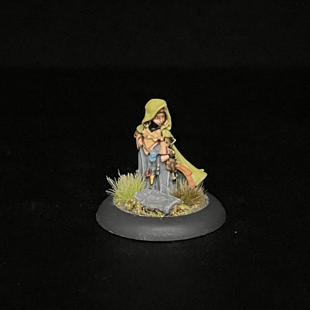 Reaper Painted Metal Female Hafling/hobbit Miniature 28mm - Etsy