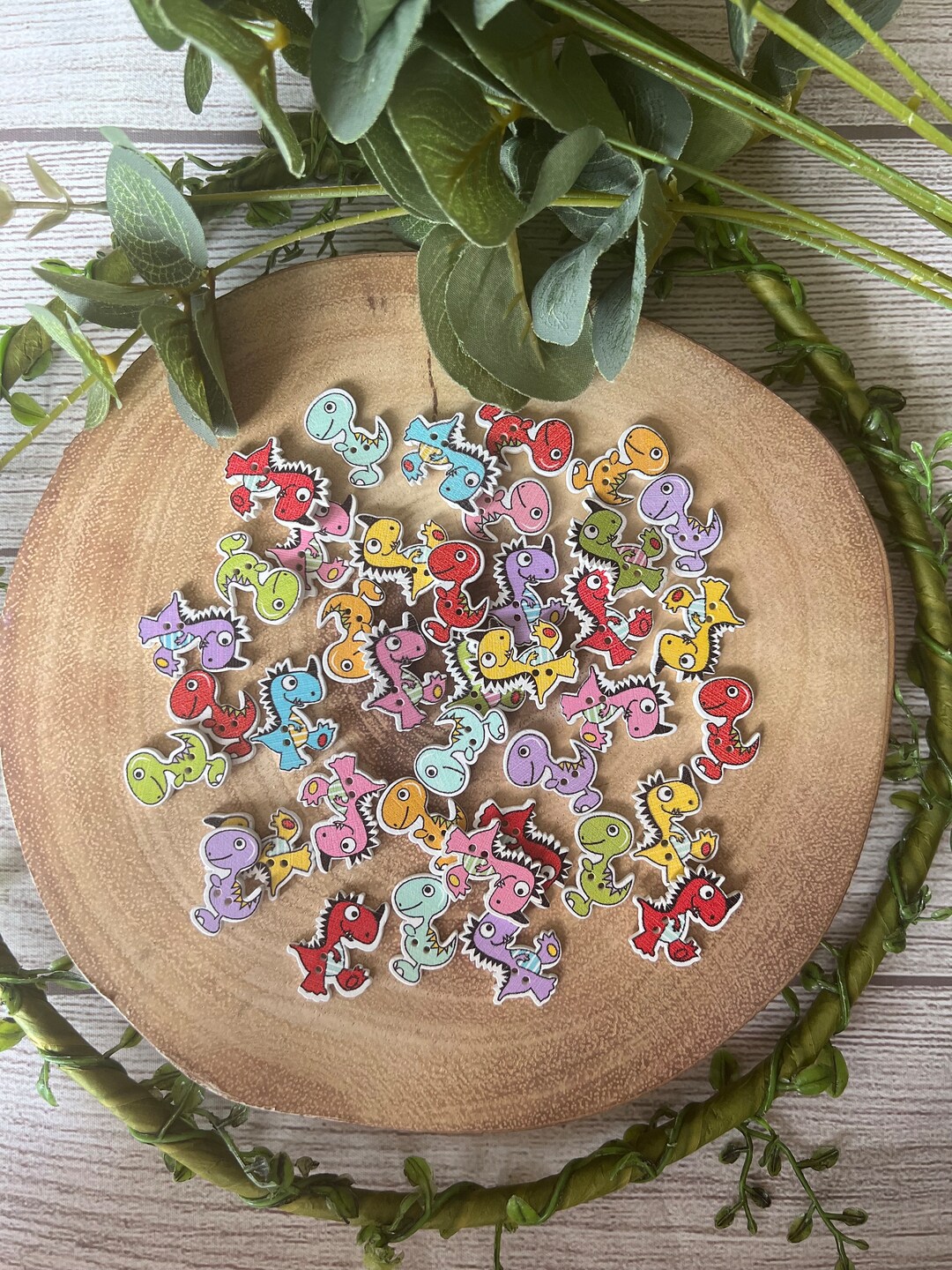 Pack of 20 Dinosaur Buttons, Dinosaur Wooden Buttons, Cute Dinosaur ...