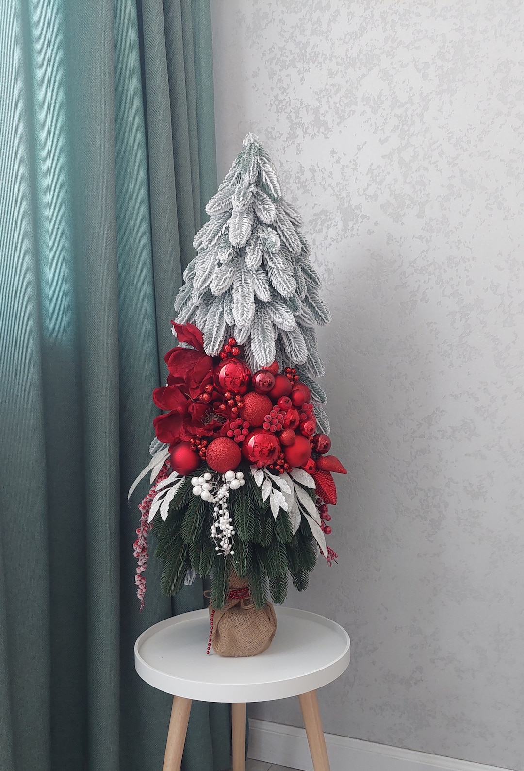 Glamorous Red Christmas Tree Snow-covered Red Xmas Tree Burgundy Red ...