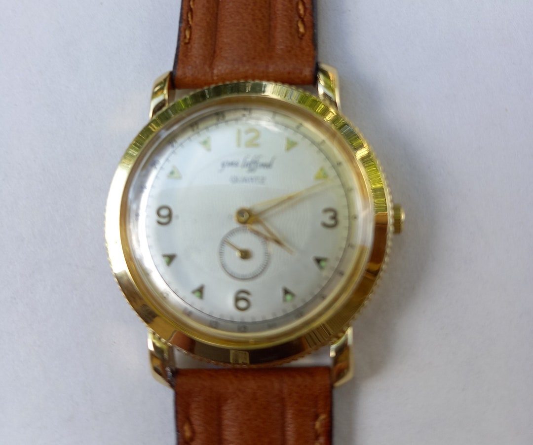 Vintage Small Second Hand Watch, Curved Glass Watch, Triple Bangle ...