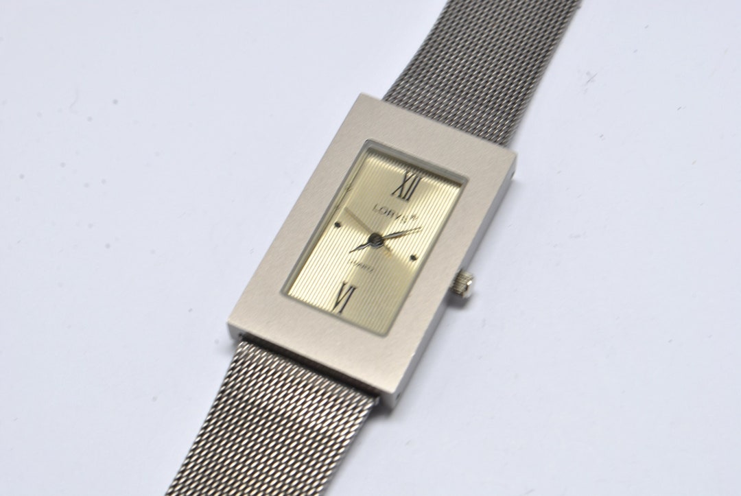Steel Bracelet Watch Without Numbers on the Dial - Etsy