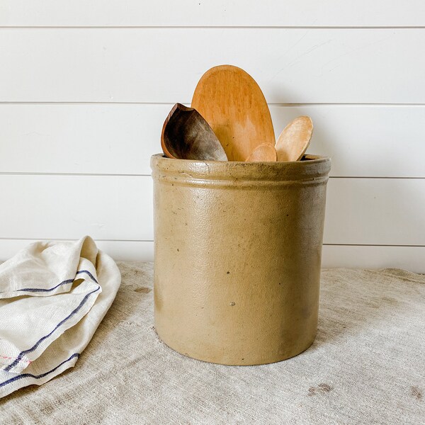 Primitive Crock - Etsy