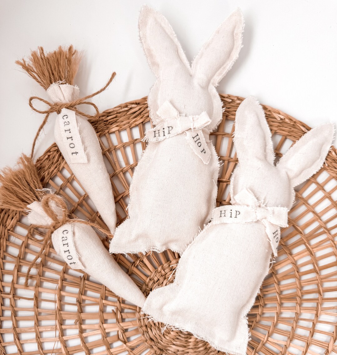 Farmhouse Linen Easter Bunny & Carrots Spring Decor Fabric Handmade ...