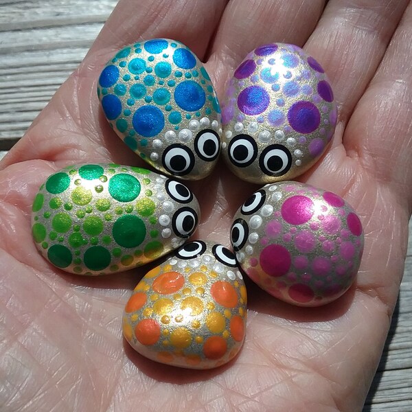Ladybug Painted Rocks - Etsy