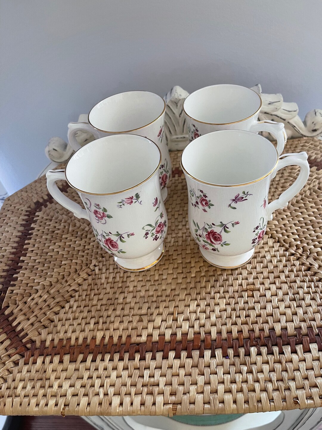 ELEGANT Vintage Royal Victorian Fine Bone China Set of 4 - Etsy