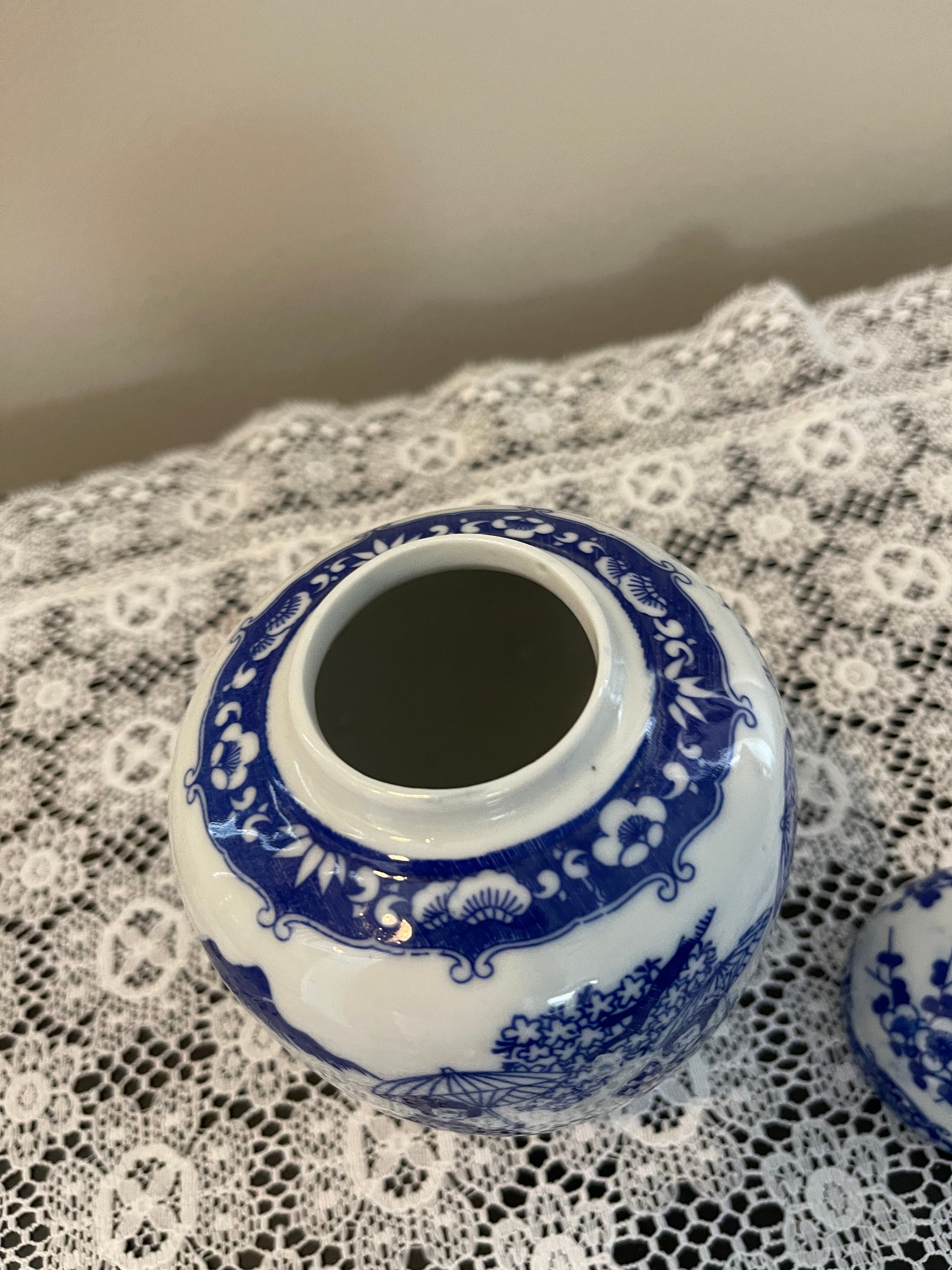 Beautiful 20th Century Geisha Ginger Jar - Etsy