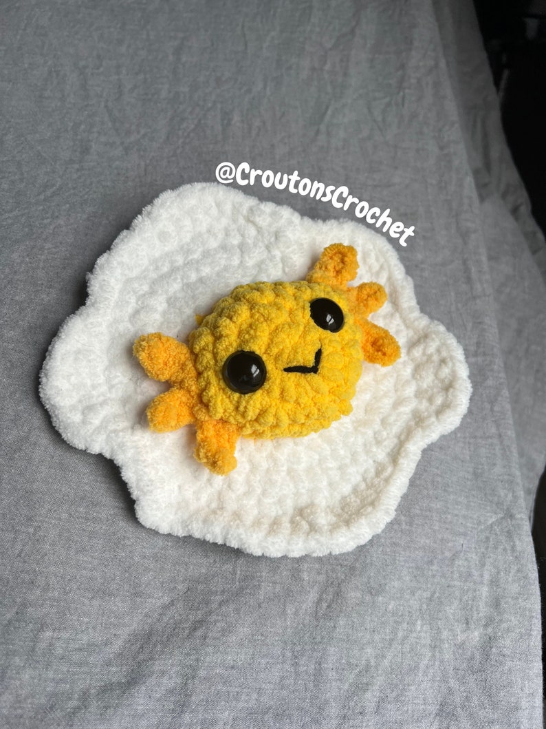 Egg-xolotl the Fried Egg Axolotl Crochet Amigurumi Pattern - Etsy