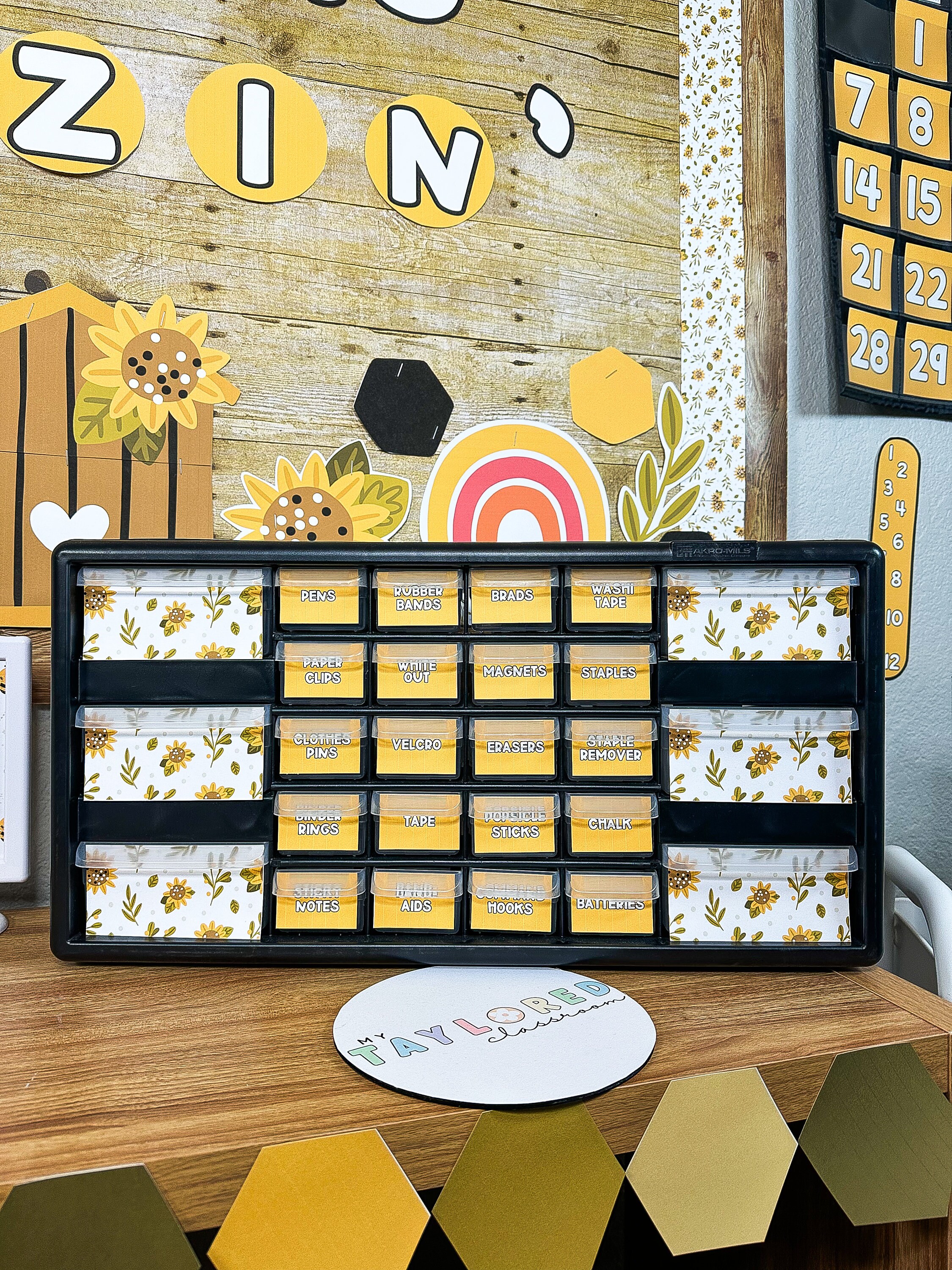 Honeybee Classroom Decor | EDITABLE | Bee-themed Classroom Decor - Etsy