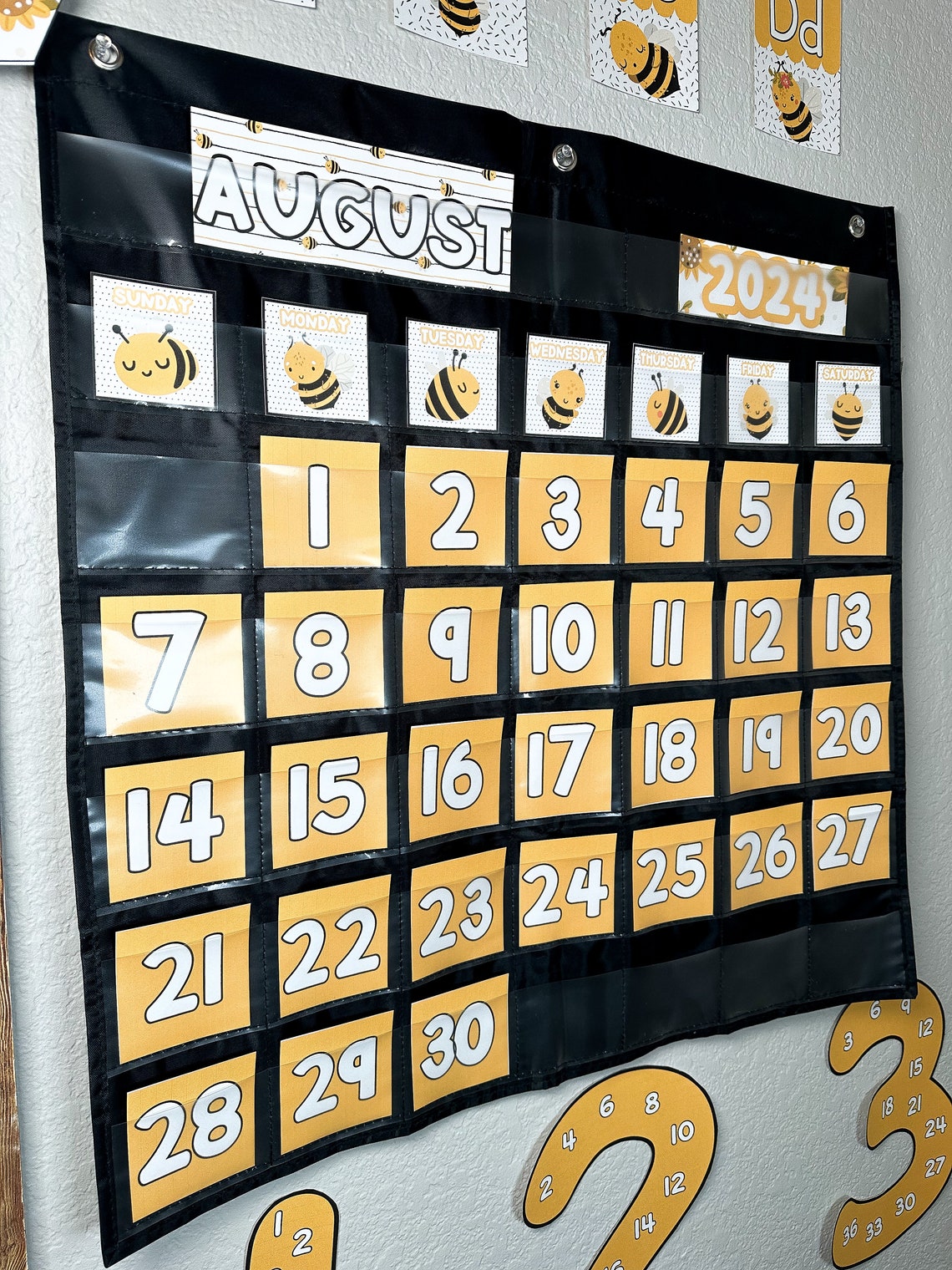 Honeybee Classroom Decor | EDITABLE | Bee-themed Classroom Decor - Etsy