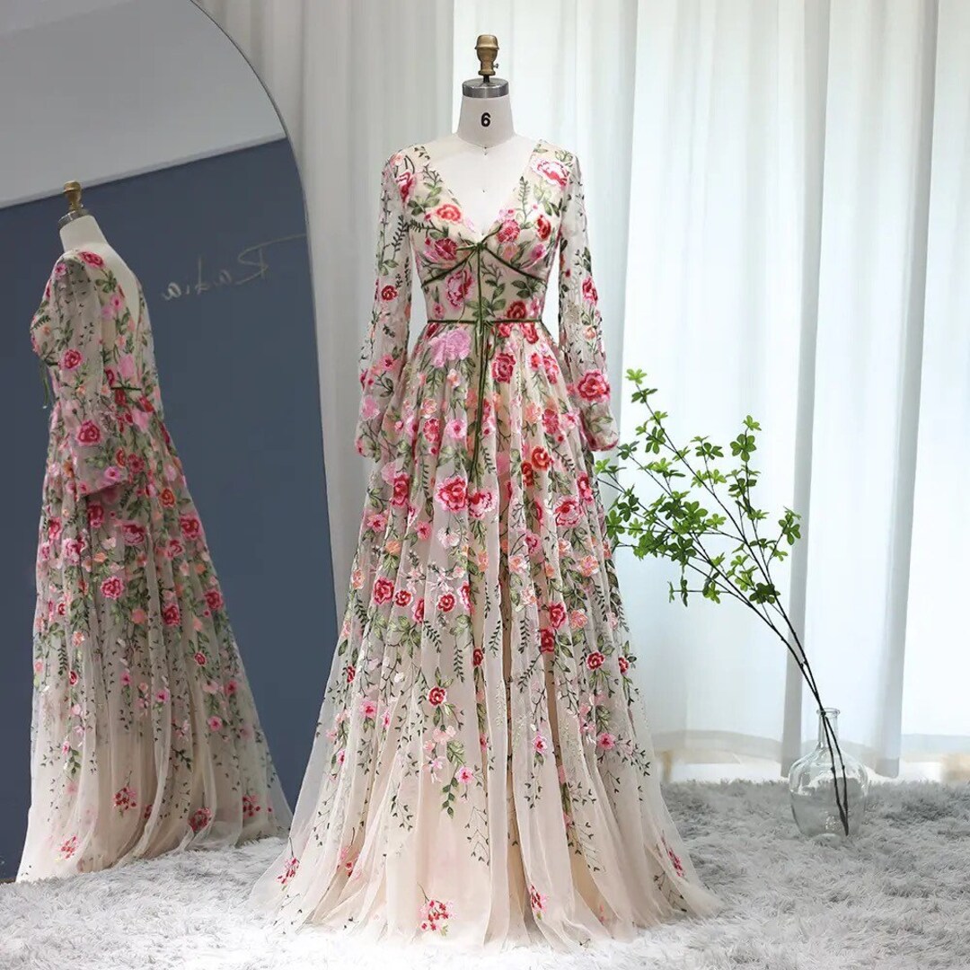 Bohemian Floral Tulle Prom Dresses Long Sleeves V-neck Lace Appliques A ...