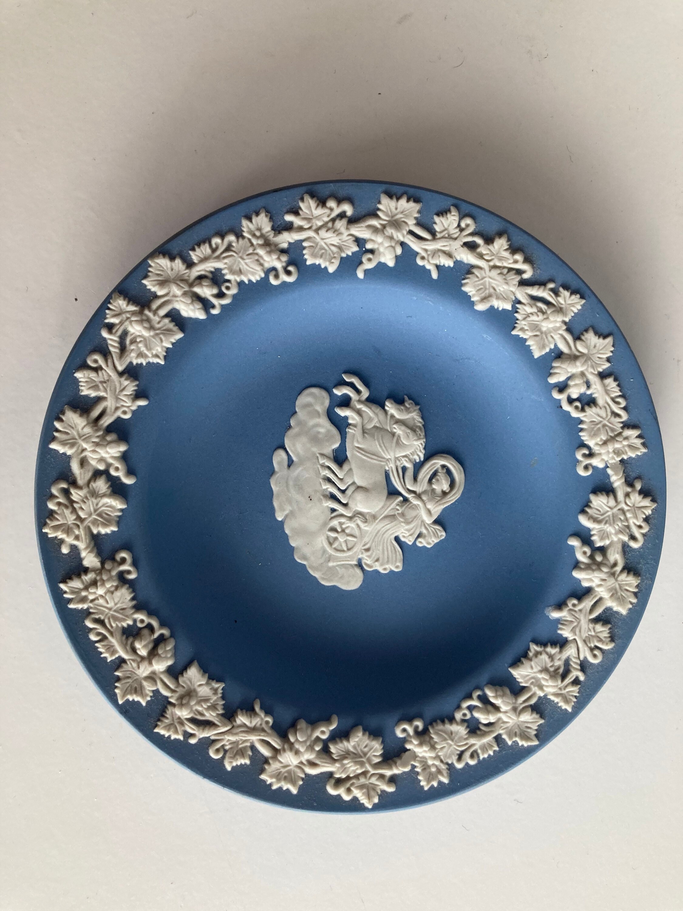 2 Vintage Blue Wedgewood Jasperware Plates - Etsy