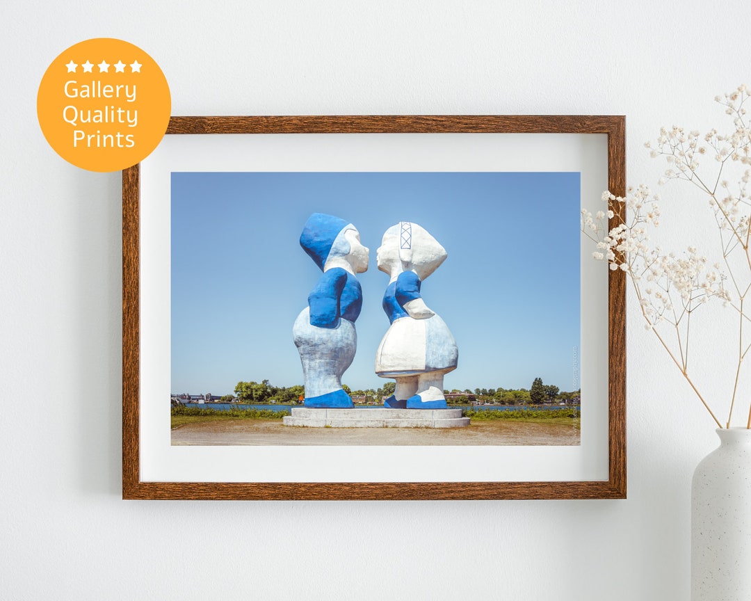 Dutch Kissing Couple in Amsterdam Poster | Netherlands Print ...