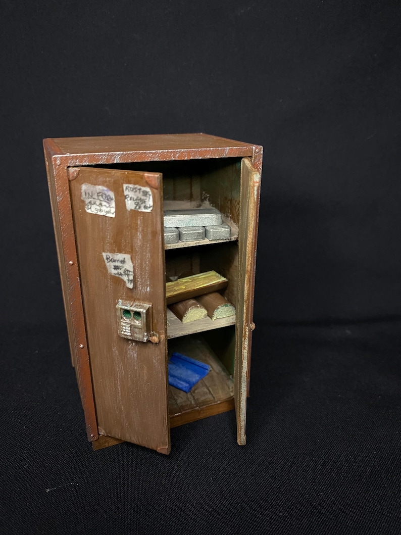 Rust-inspired 3D Printed Diorama Set - Hand-painted and Detailed - Etsy
