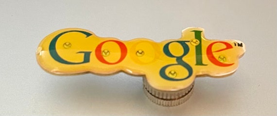 Rare vintage GOOGLE LOGO Pin - Gem