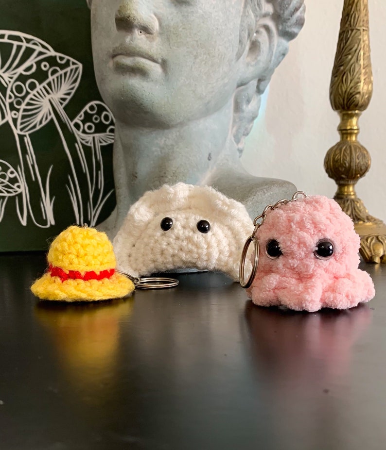 Straw Hat Crocheted Keychain || Handmade Crocheted Keychain || Anime ...