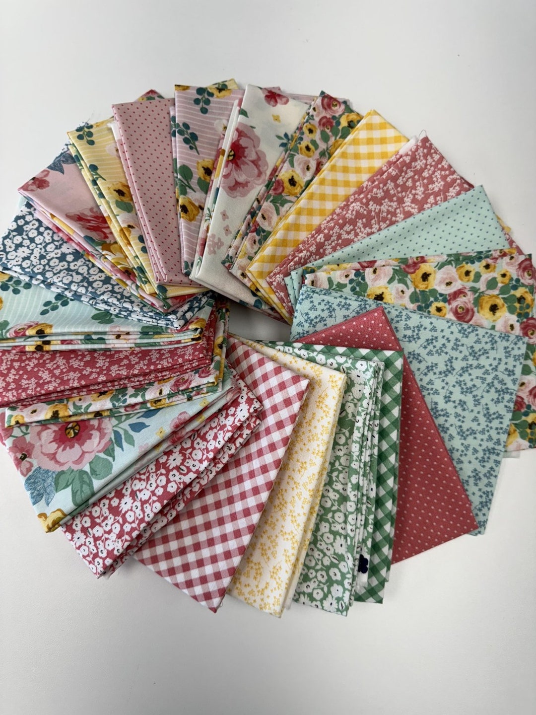 Spring Gardens FQB22 - Set of 22 Fat Quarters From Riley Blake - Etsy