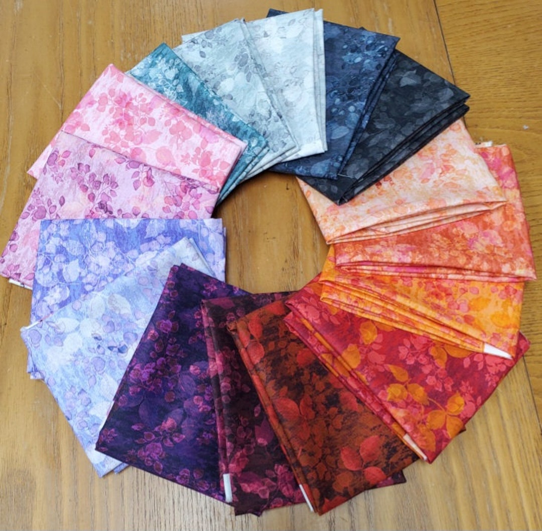 Sienna by Studio RK - Bundle of 16 Fat Quarters- Manufacturer Robert ...
