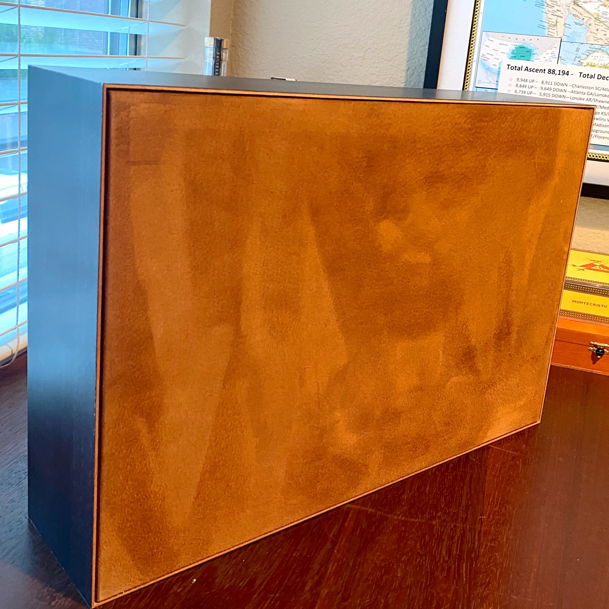 600 CT - Black Gabon Ebony Tea Box With Mahogany Inside and Swede ...