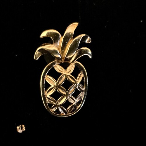 Pineapple Pin - Etsy