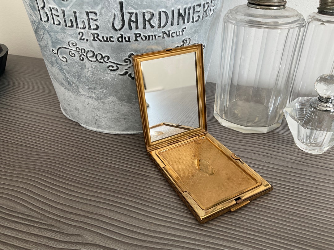 Vintage KIGU Powder Compact, Gold Tone Compact With Mirror, Ribbed ...