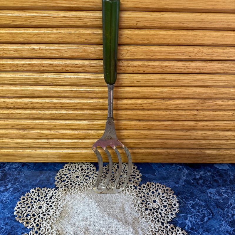 Vintage Spatula - Etsy