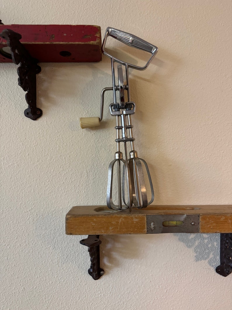 Vintage Hand Mixer, Egg Beater - Etsy
